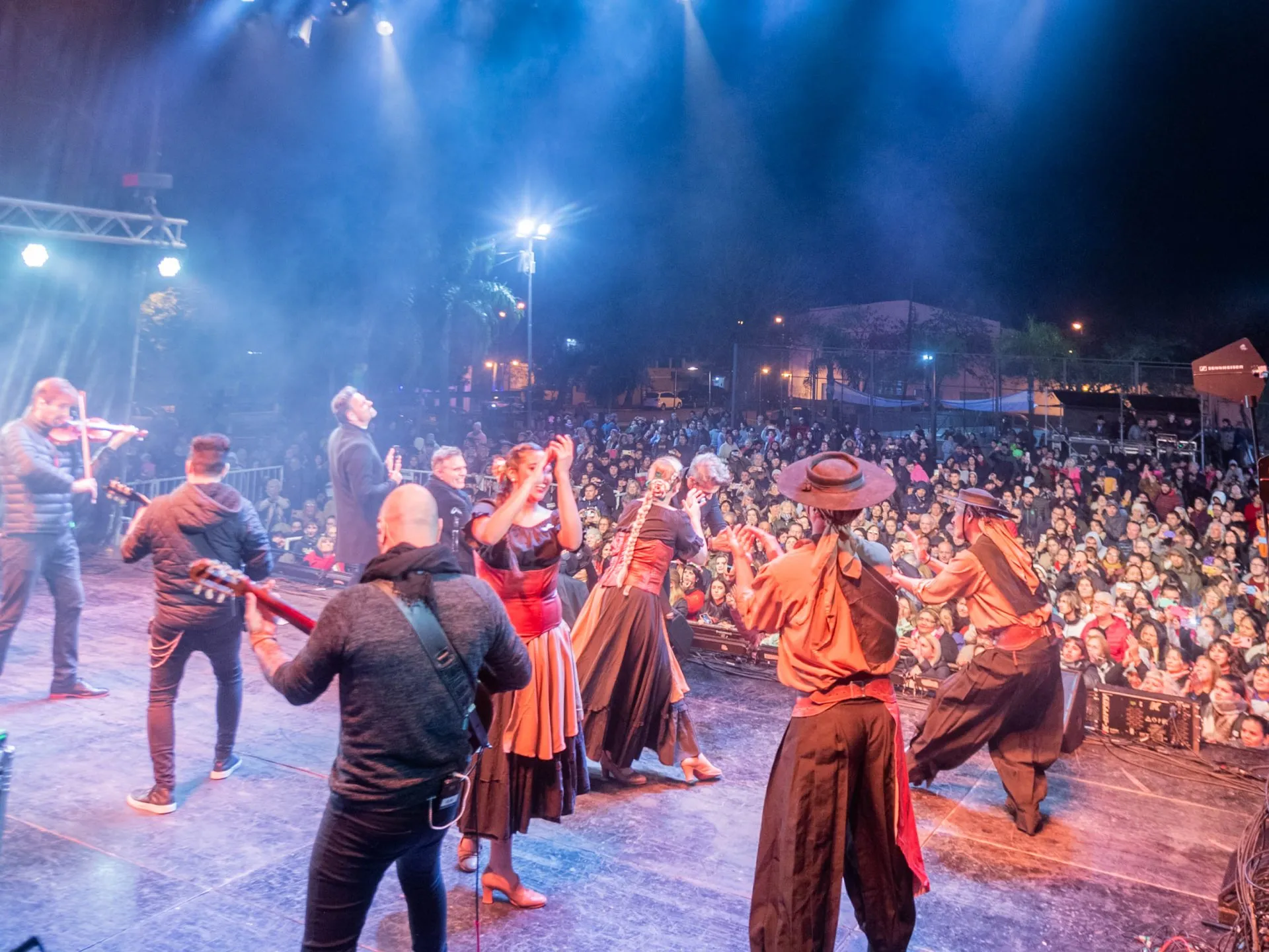 Destino San Javier y más artistas animaron el festejo del Día de la ...